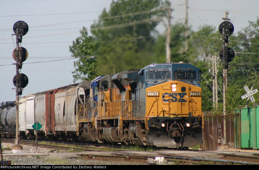 CSX 7799 UP 8115 CSX 7608